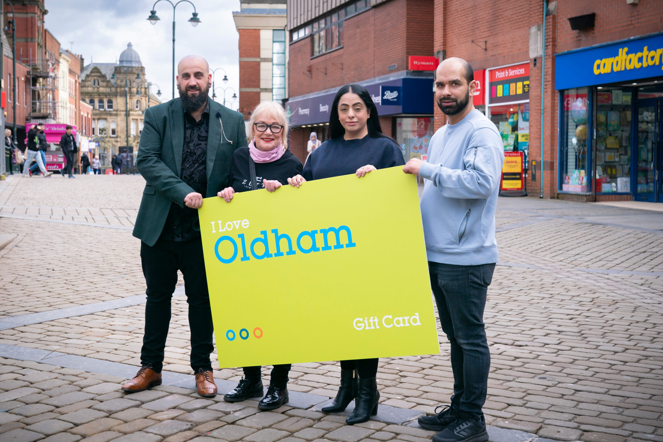 Oldham Council unveils plans for new ‘shop local’ gift card - Shaw ...